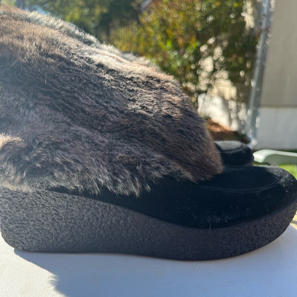 libby. edelman | Shoes | Libby Edelman Swiss Faux Fur Fluffy Suede ...